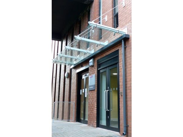 SC17 Suspended Glass Canopy University Manchester - Urban Design ...